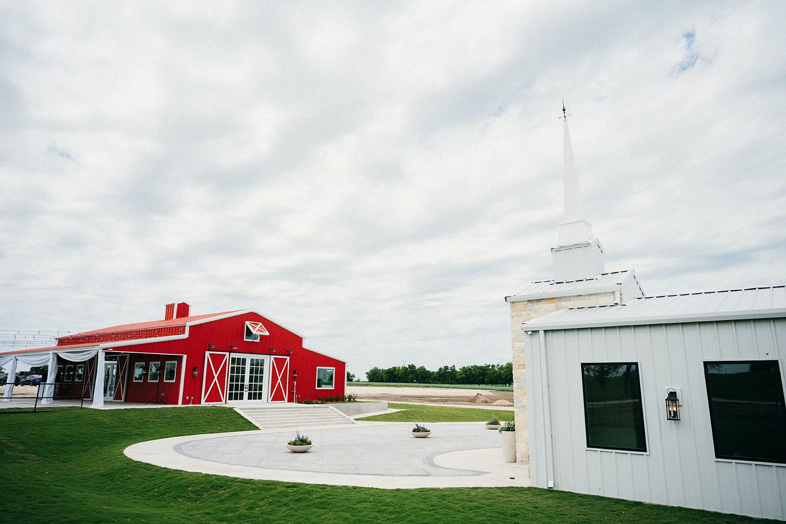 Rachel & Bryson Wedding – The Venue at Mari Springs